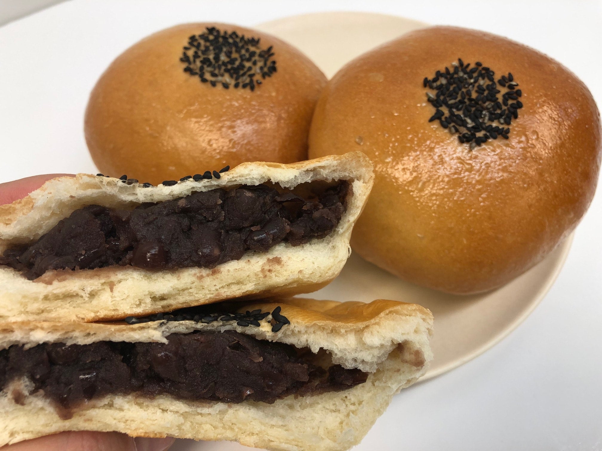 An-Pan (Red bean bun) / あんぱん | Kanadell Japanese Bakery